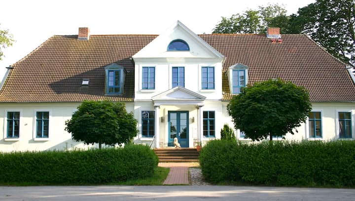 Gutshof Ilow 3 - Große Dachwohnung - Ostsee