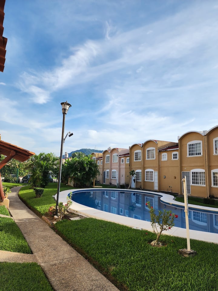 Casa En Joyas De Ixtapa Para 8 - Ixtapa Zihuatanejo