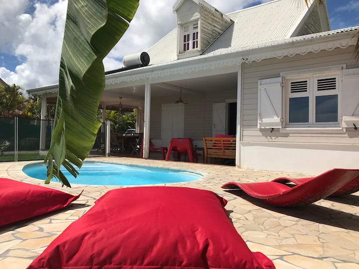 Grande Villa Piscine Accès Plage - Martinique