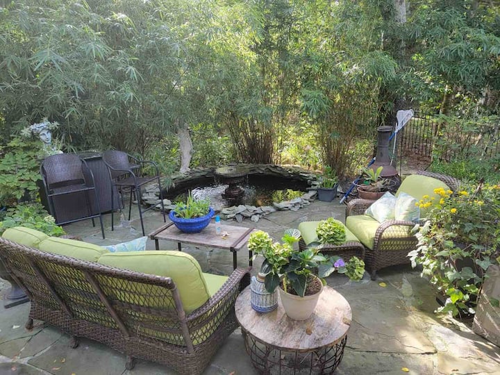 The Garden Room - Emerald Isle, NC