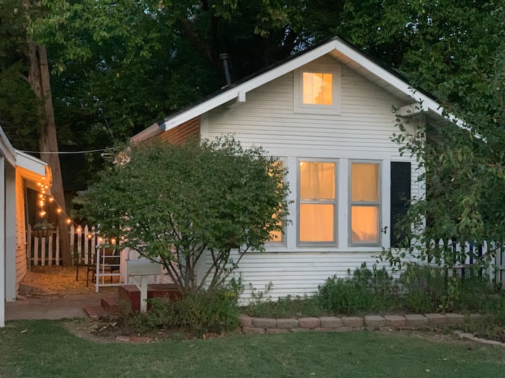 The Tiny House: 2kingbds|quaint Retreat| Ou Campus - Norman, OK