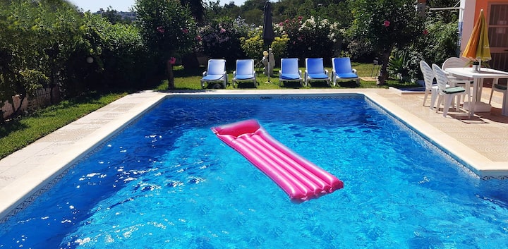 Holiday Home With Private Garden And Pool - Boliqueime