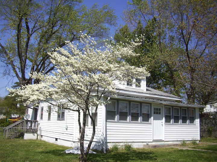 Great In-town Location Short Walk To Beach And Restaurants!!! - Colonial Beach, VA