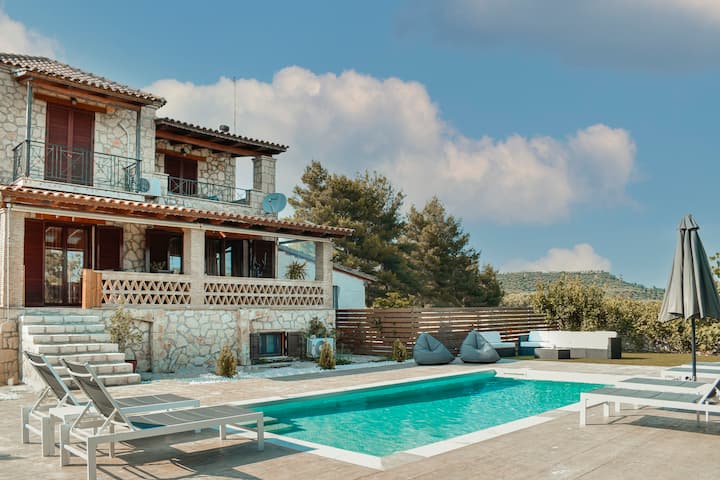 Private Villa Karavia - Закинф