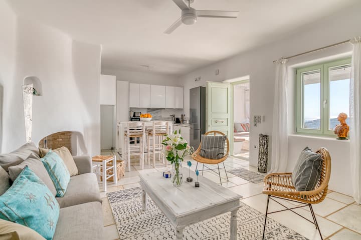Villa Lofos – Vue Mer & Jacuzzi Proche Parikia - 帕羅斯島