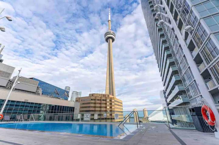 Discounted Steps From Cn Tower- Free Parking - Toronto