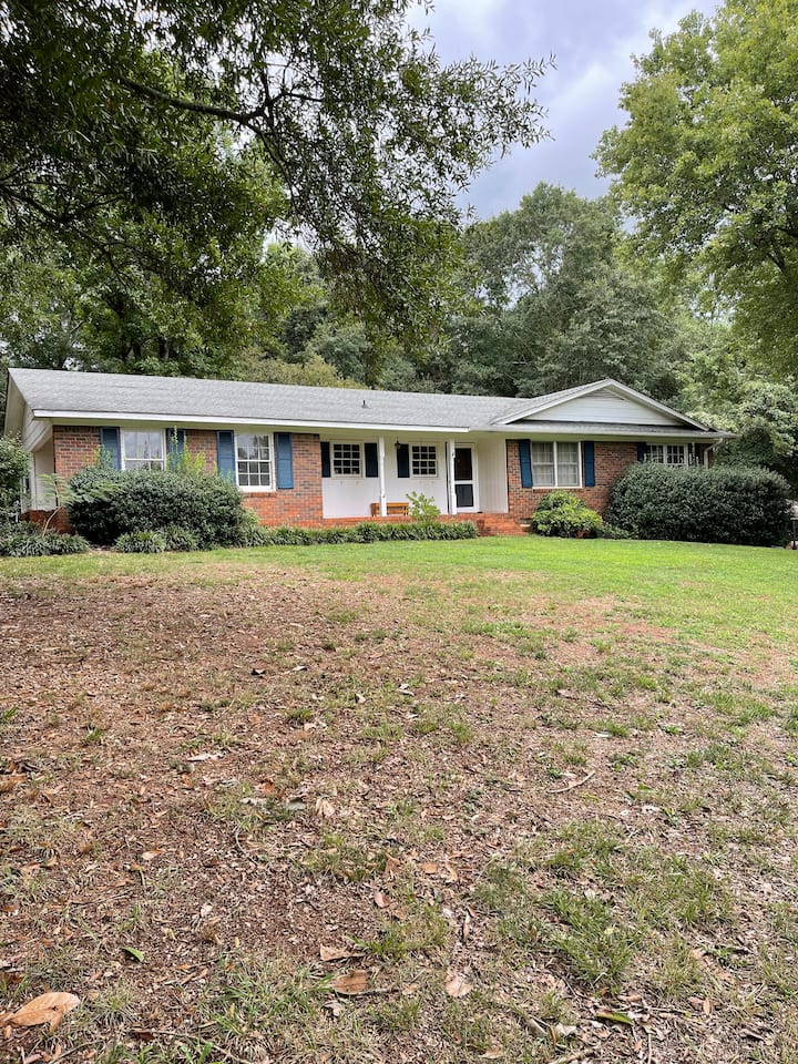 Magnolia Hill Home On Sawtooth Oaks Farm - Lavonia, GA