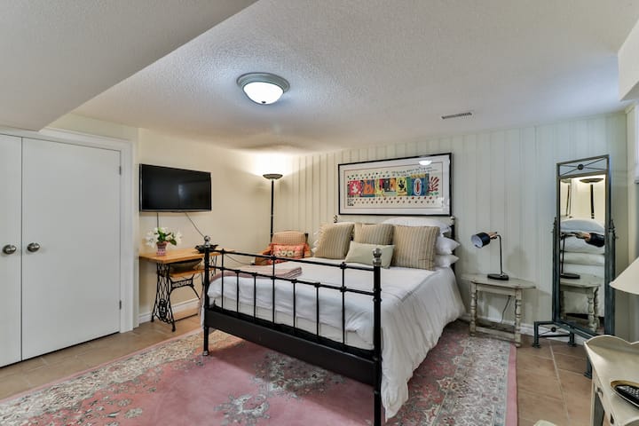 Luxurious Suite In Midtowntoronto! - Toronto