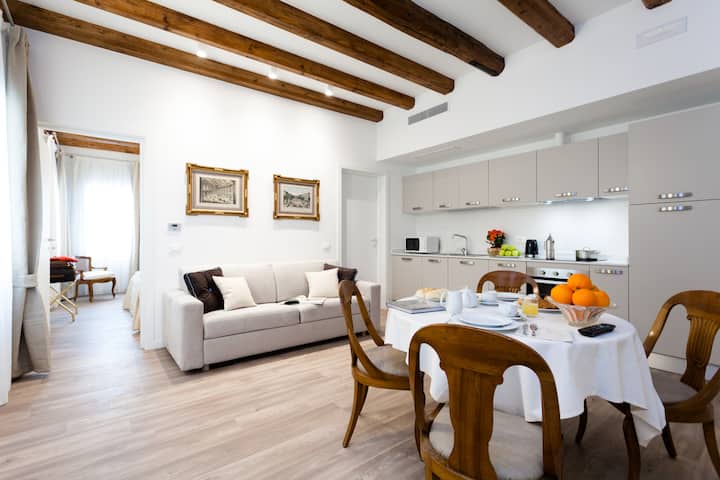 Giardini Biennale Apartment - Venice