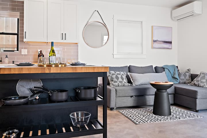Modern Tiny Home In Tacoma’s Proctor District - Tacoma, WA