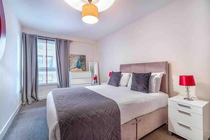 G1 Modern 2 Bedroom 2 Bathroom Apt, Merchant City - Glasgow