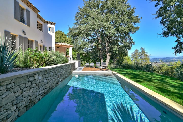 Bastide Avec Vue Imprenable Sur Le Luberon - Gordes