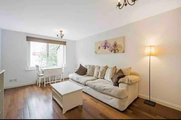 Lovely 2 Bed Flat In Partick (Perfect Location) - Glasgow