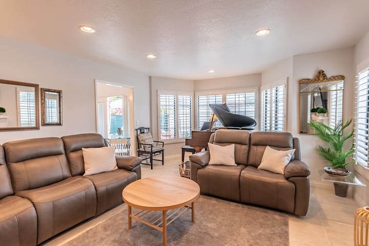 Bright & Clean, Safe Central Area, Family Vacation - San Diego, CA