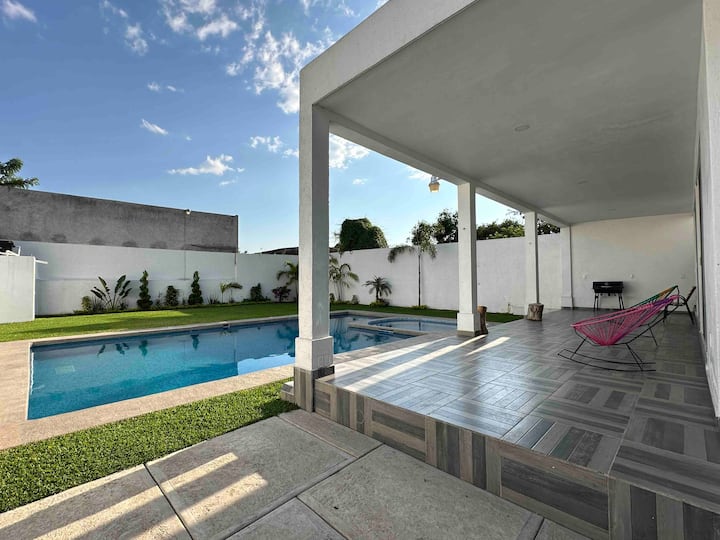 Hermosa Casa Cuernavaca. Alberca, Jacuzzi Y Jardín - 庫埃納瓦卡