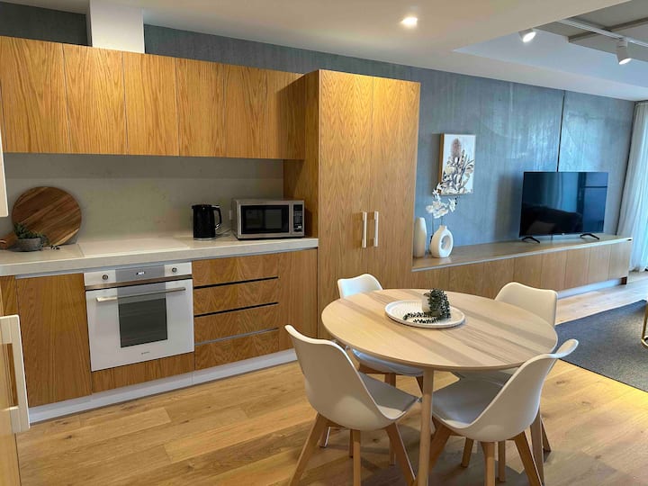 Palko - Oasis In The City - Canberra