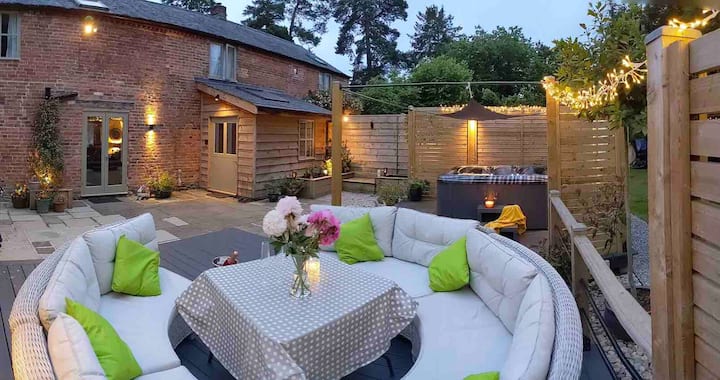 The Coach House Barn Hot Tub-idyllic And Rural - Church Stretton