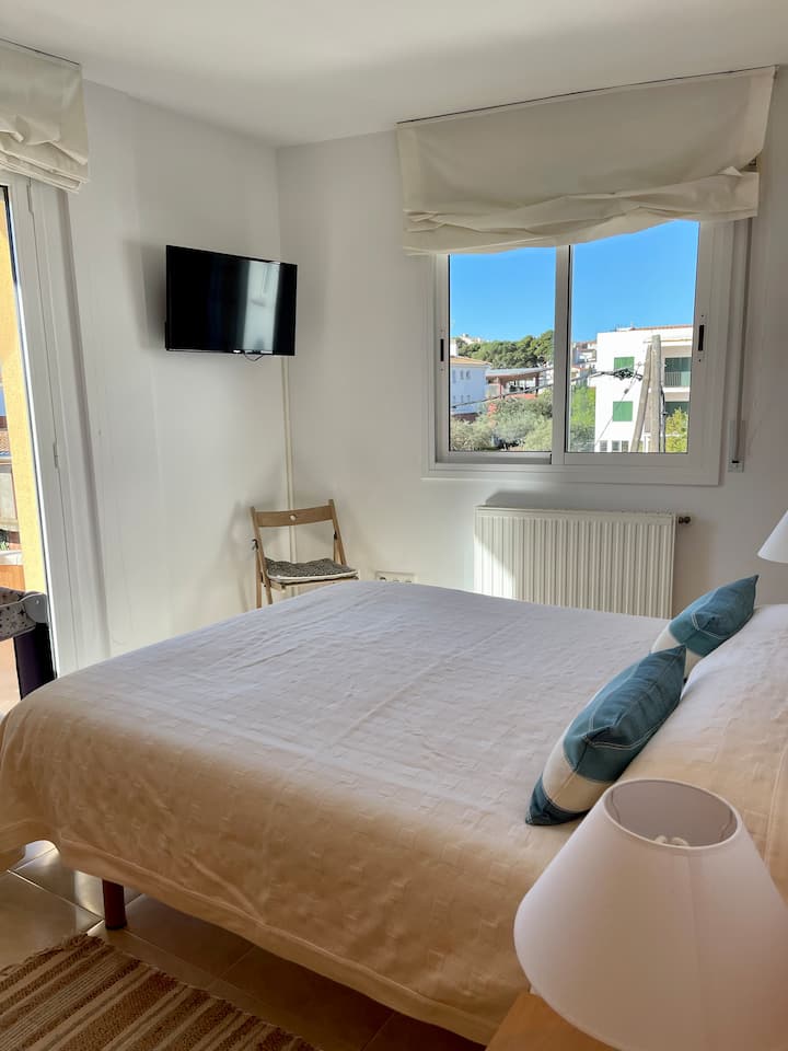 ·Garbi· ¡Gran Apartamento En El Centro Del Pueblo! - L'Escala