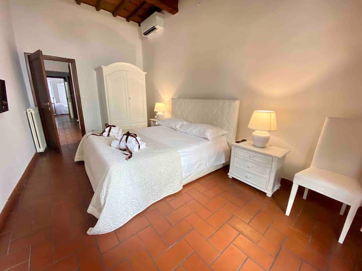 Lara's Apartment In Florence - Florenz