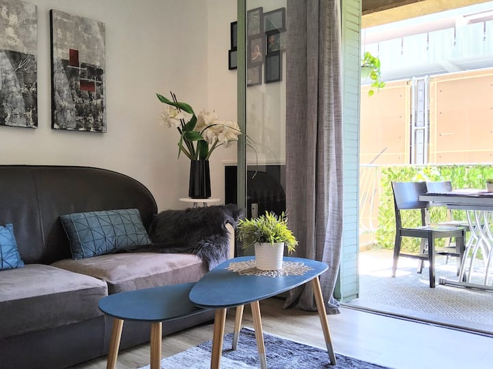 Cœur D'avignon : Charmant Appartement Avec Balcon - Francia
