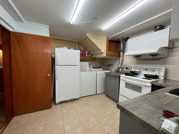 1 Single Bed, Bright，basement 单人房 - Calgary