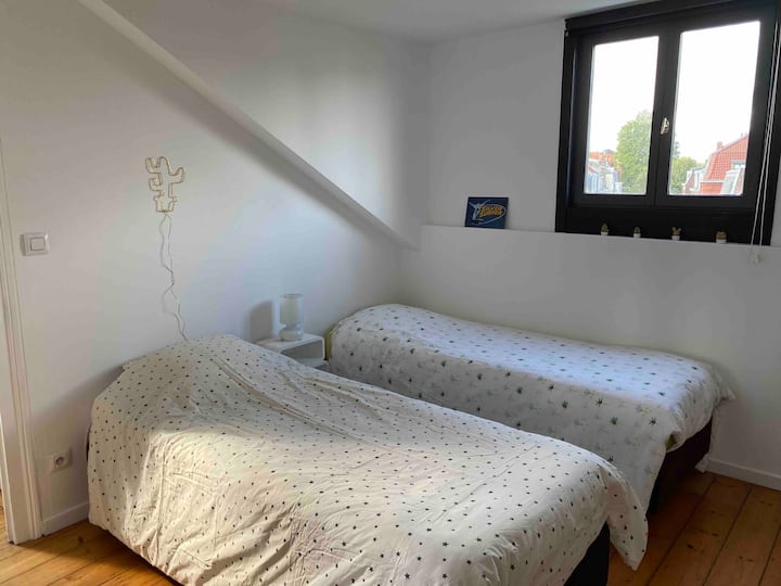 Grande Chambre Dans Maison De Ville Lille - Lille