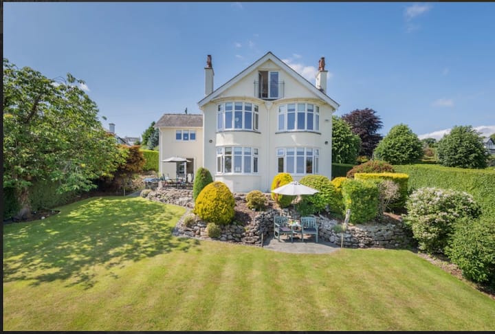 Greenlea-  Incredible Views Of The Bay. - Cartmel