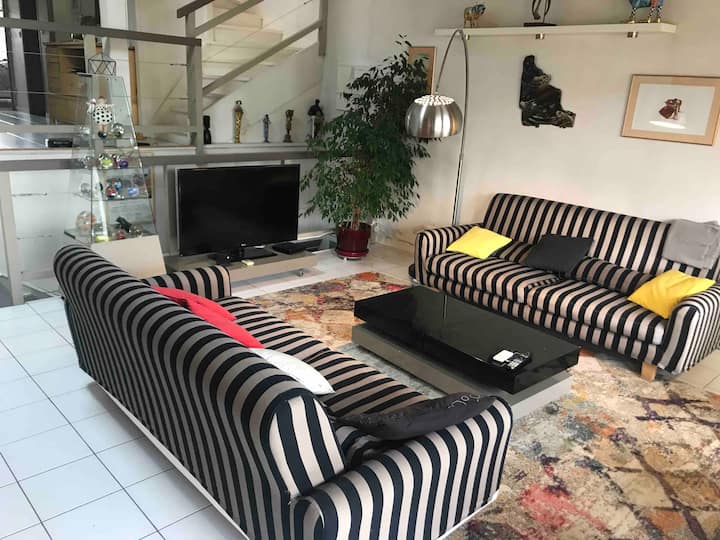 Vaste Confortable Maison Proche Centre De Bordeaux - Bordeaux