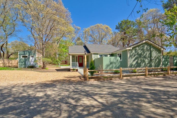 A Wave From It All! - Oak Bluffs, MA