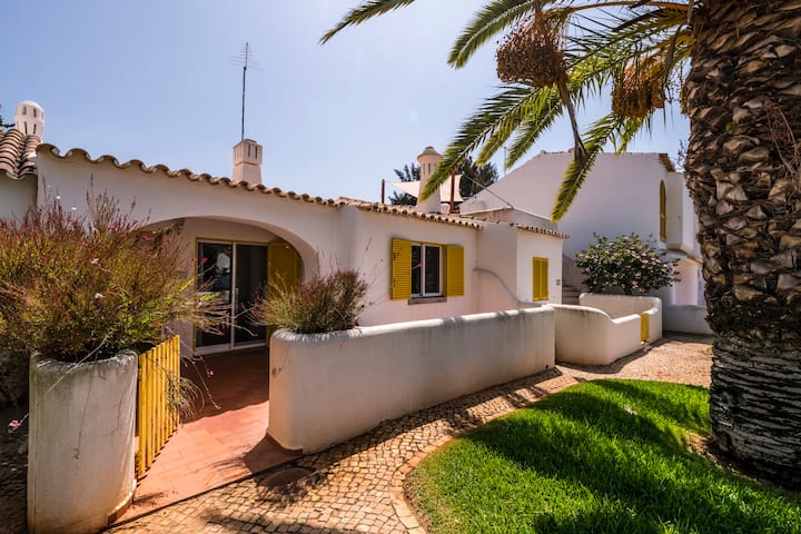 Vilamoura Beach Villa By Nature With Olympic Pool - Quarteira