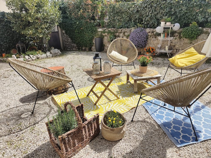 Au Cœur Du Village, Cosy, Calme - Peymeinade