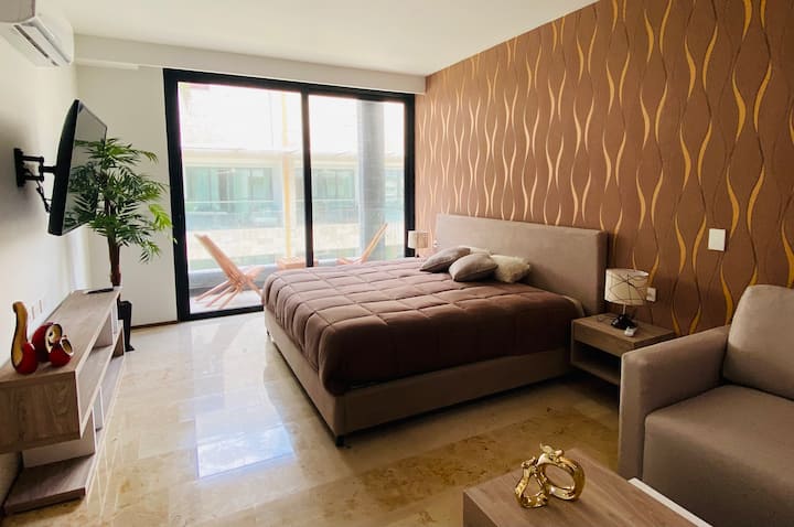 Luxury Condo Sea View Pool Gym Walk To The Beach - Playa del Carmen