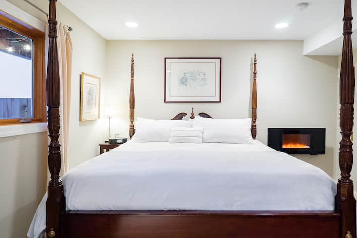 Secluded Laurelhurst Home With Tranquil Garden - Seattle, WA