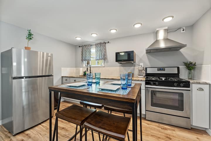 Ocean View Deck To Entertain 4 - Atlantic City, NJ