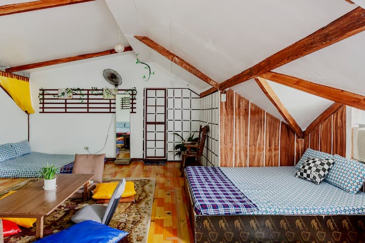 Econo Stay Loghouse, Big Space Family Tambayan, - Amadeo