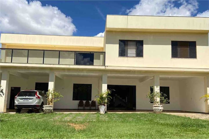 Casa Branca 15 Minutos Do Centro - Brasilia