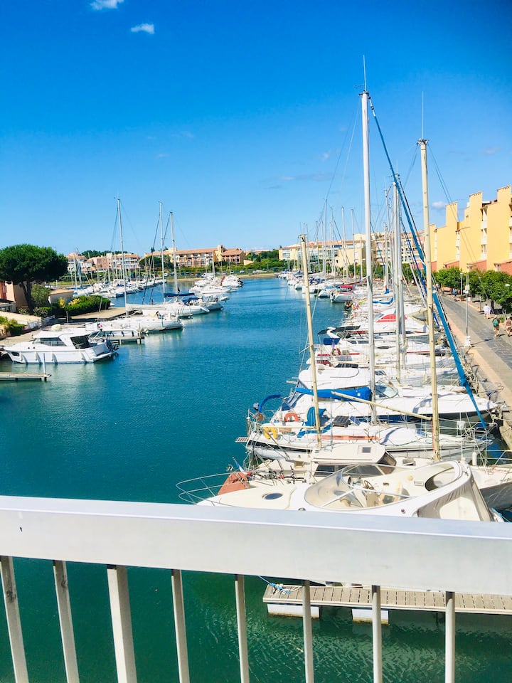 Marina Club-parking-clim-vue Port Et Marina - Grau d'Agde