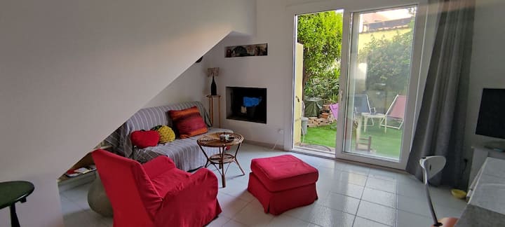 Blue House - Bivano Con Cortile Privato A Cagliari - Cagliari