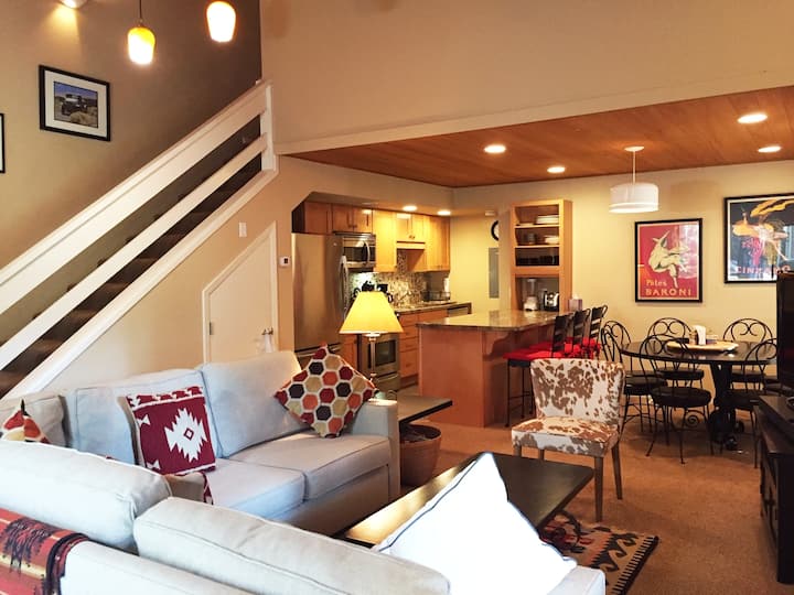 Simply Elegant Tahoe Ski Chalet 3br-6 W/jacuzzi* - Incline Village