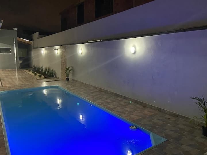 Edícula Com Area De Lazer - Limeira