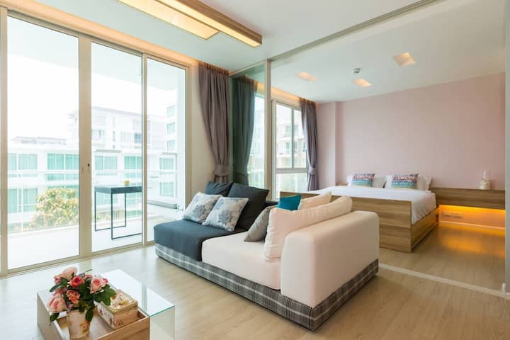 A Charming 1‑bedroom Seaside Condo In Khao Tao - Hua Hin