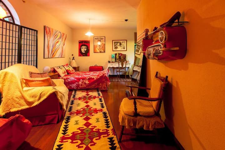 Quarto Privativo Num Castelo! - Rio de Janeiro