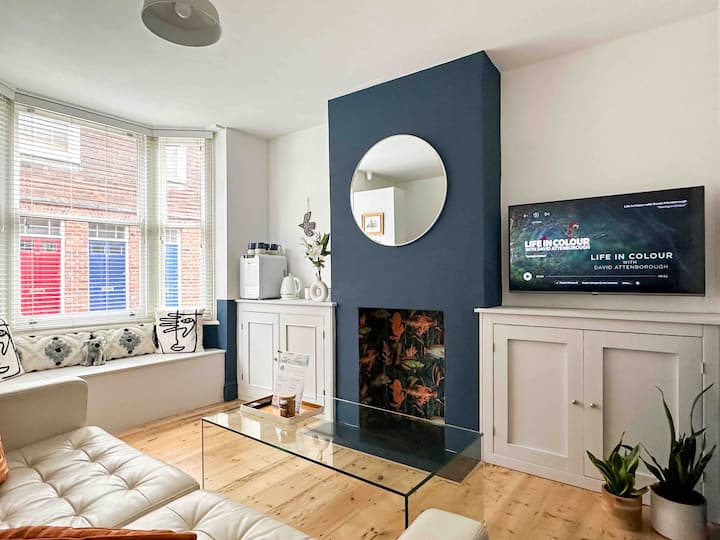 Love Lane | Cosy 2 Bed In Centre Of Canterbury - Canterbury