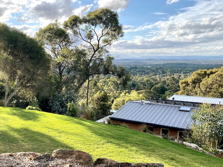 Skylou Hillside Retreat Home In Dandenong Ranges - Dandenong Ranges