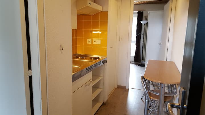 38- Une Jolie Chambre Indépendante - Lausanne