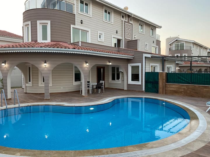 Bluehomes Grand Villas - Белек