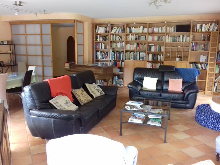 Spacieuse Maison Familiale, Piscine, Proche Port - Vannes