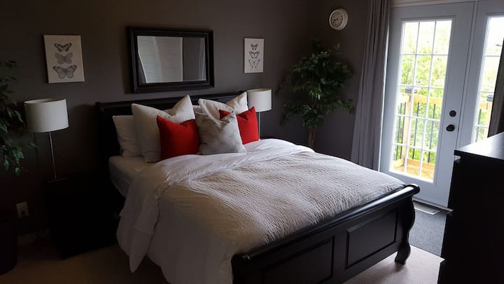 Spacious 3 Bdrm Home 10 Mins To Ott - Gatineau