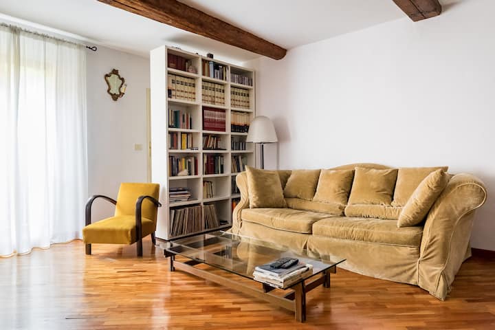 Heart Of Historical Bologna - Bologna