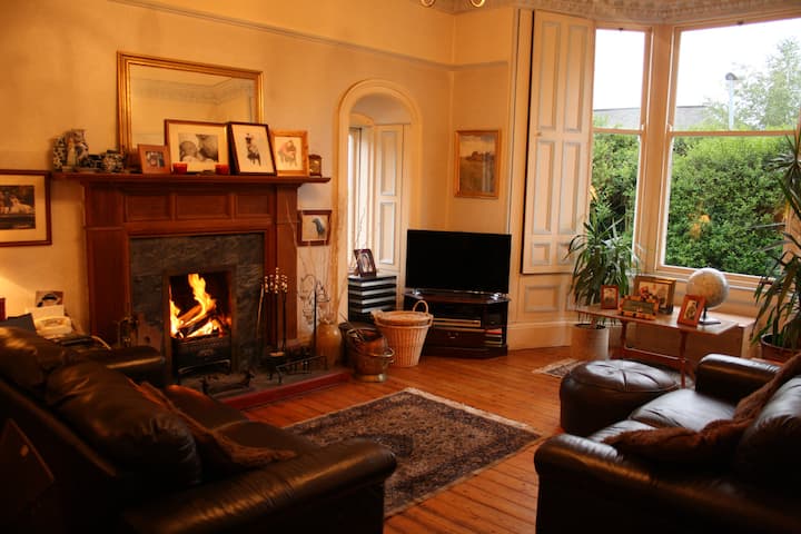 Sunny King Size Room At Edinburgh's Seaside - Edinburgh